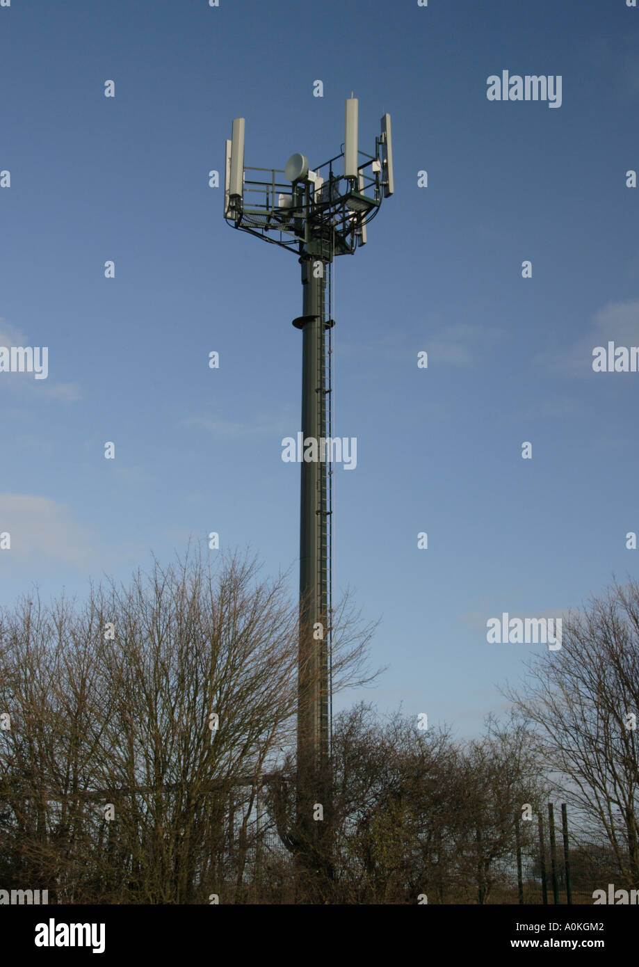 Mobile phone mast Stock Photo - Alamy