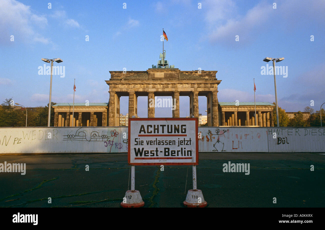 Cold war hi-res stock photography and images - Alamy