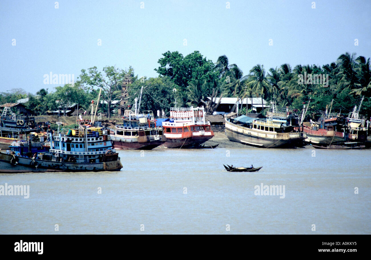 Rangoon landing hi-res stock photography and images - Alamy