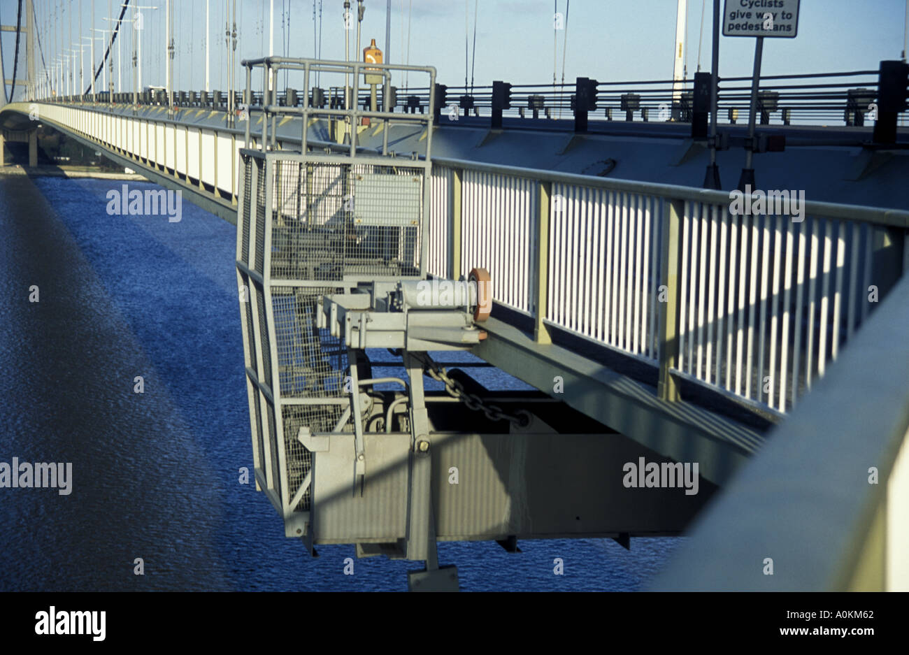 Humber Bridge maintenance cradle Stock Photo - Alamy