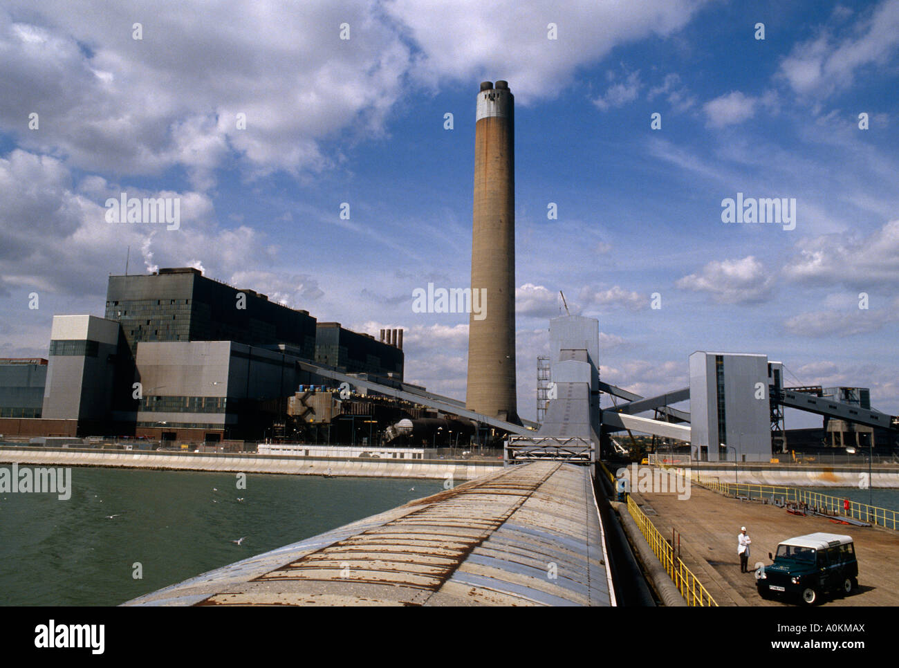 Power station isle of grain hi-res stock photography and images - Alamy