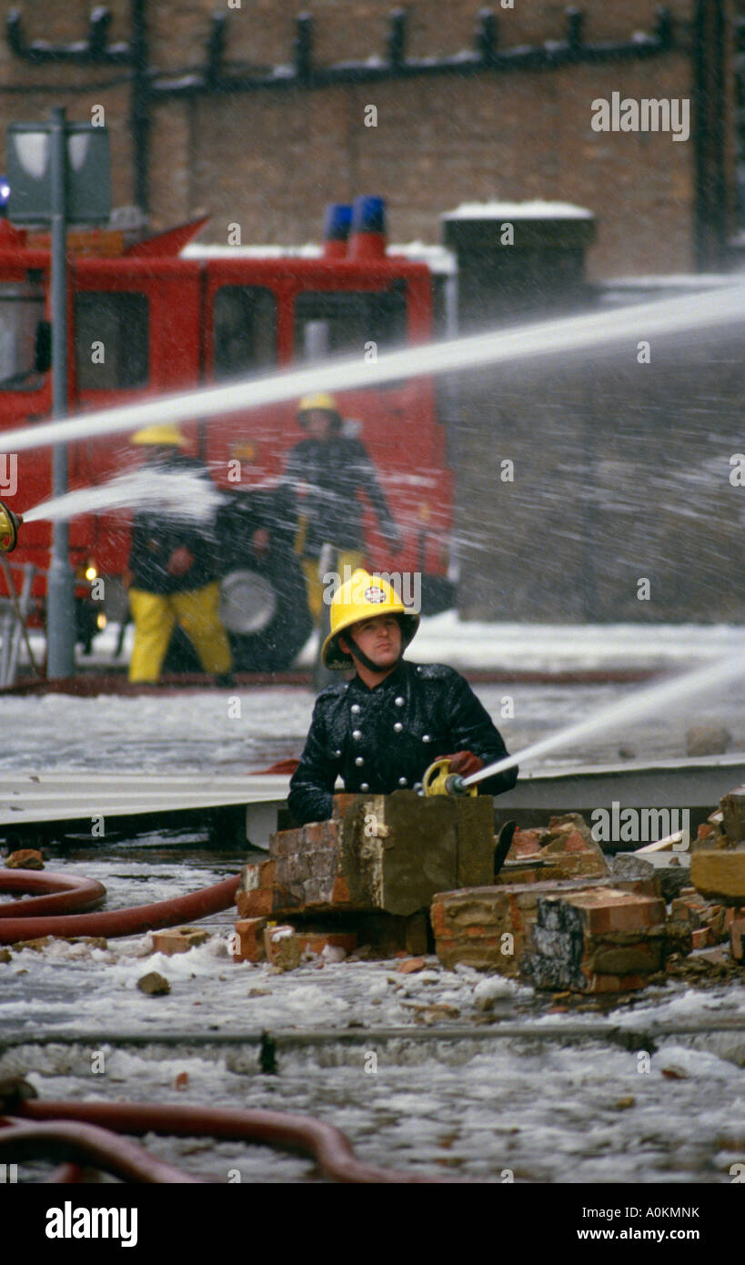 London fire brigade fire engine hi-res stock photography and images - Alamy