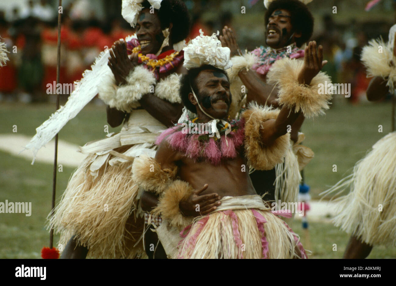 Fiji warriors dancing performance Stock Photo - Alamy