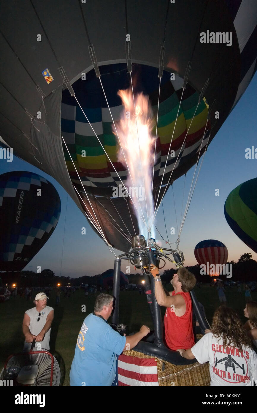 Inflating a hot air balloon Stock Photo - Alamy