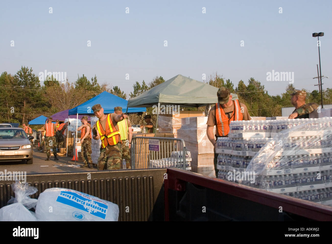 Emergency rations hi-res stock photography and images - Alamy