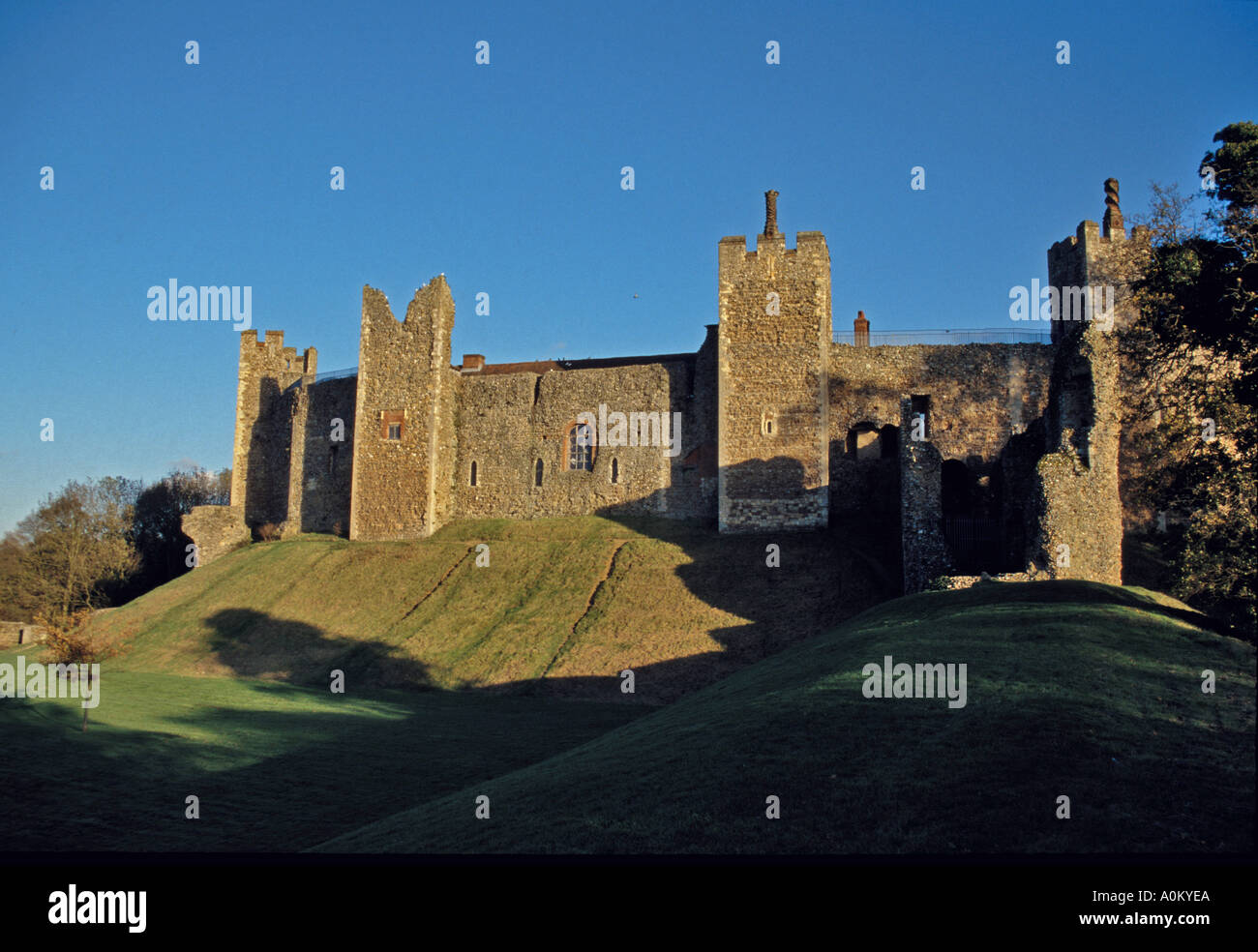 Framlingham castle hi-res stock photography and images - Alamy