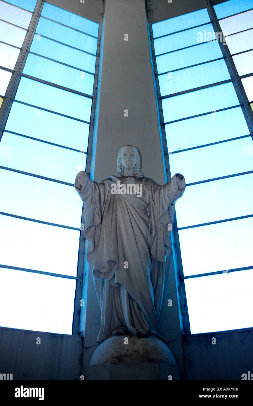 Handless statue of Christ, Regina Mundi Church, Soweto, South Africa ...