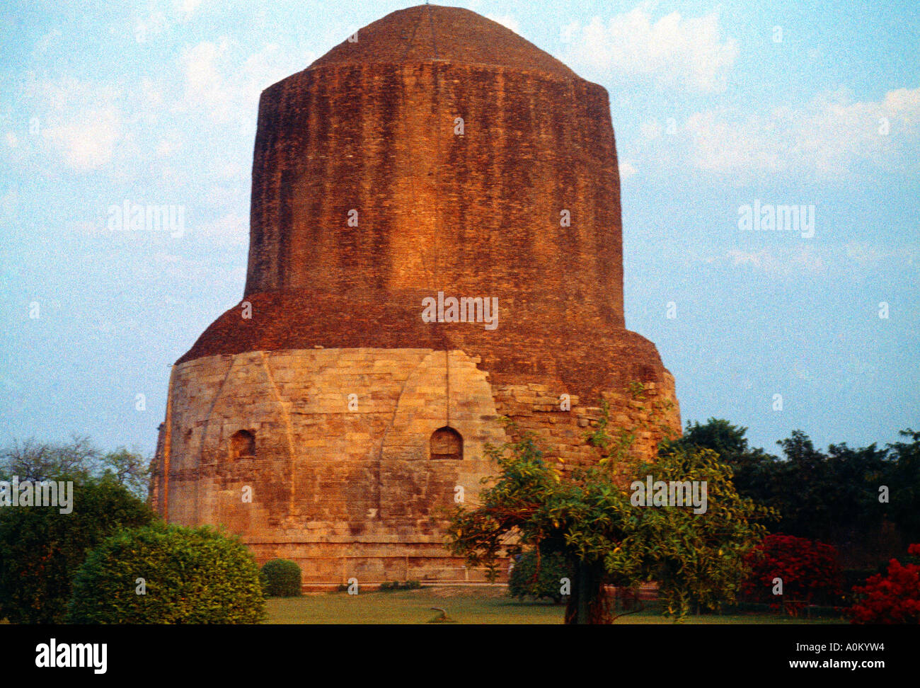Ashoka stupa hi-res stock photography and images - Alamy