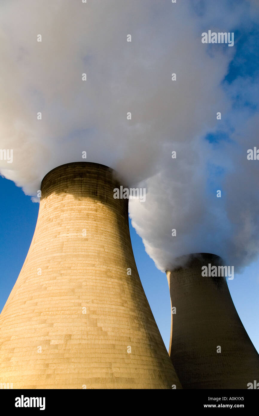 Didcot cooling towers on a cold winter morning 4 Stock Photo - Alamy