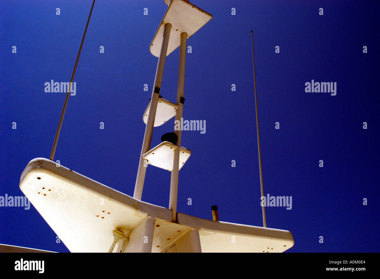 A modern ships mast hi-res stock photography and images - Alamy