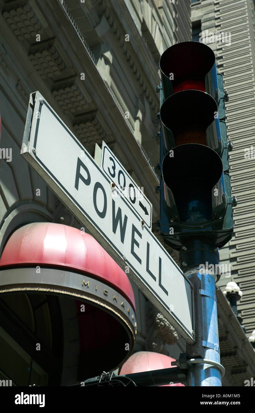 Traffic lights and street sign in Powell Street, San Francisco ...
