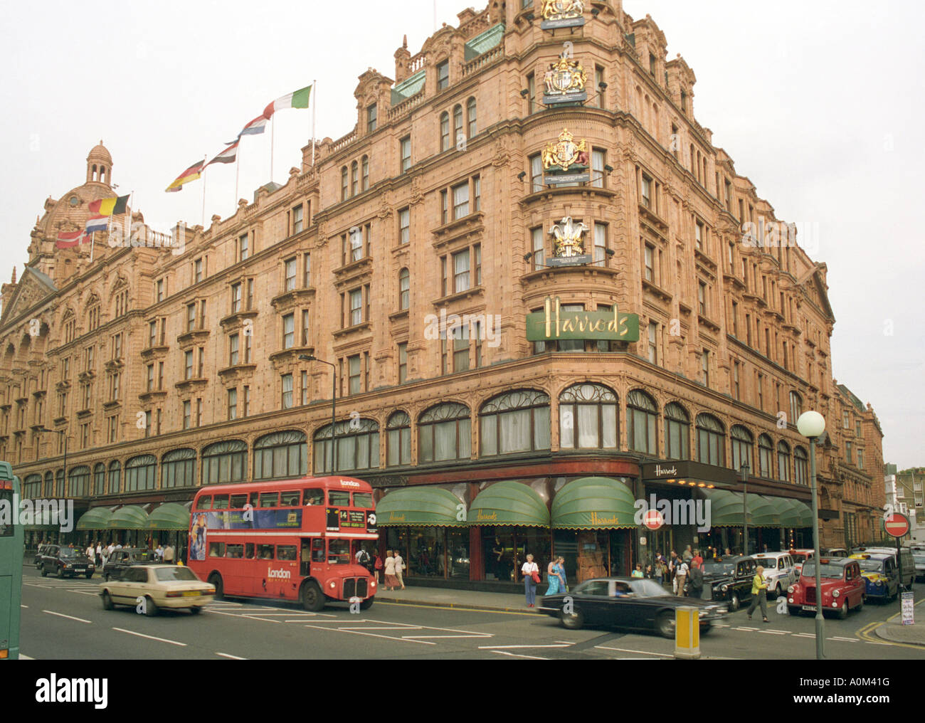Harrods department store in Knightsbridge London Stock Photo - Alamy