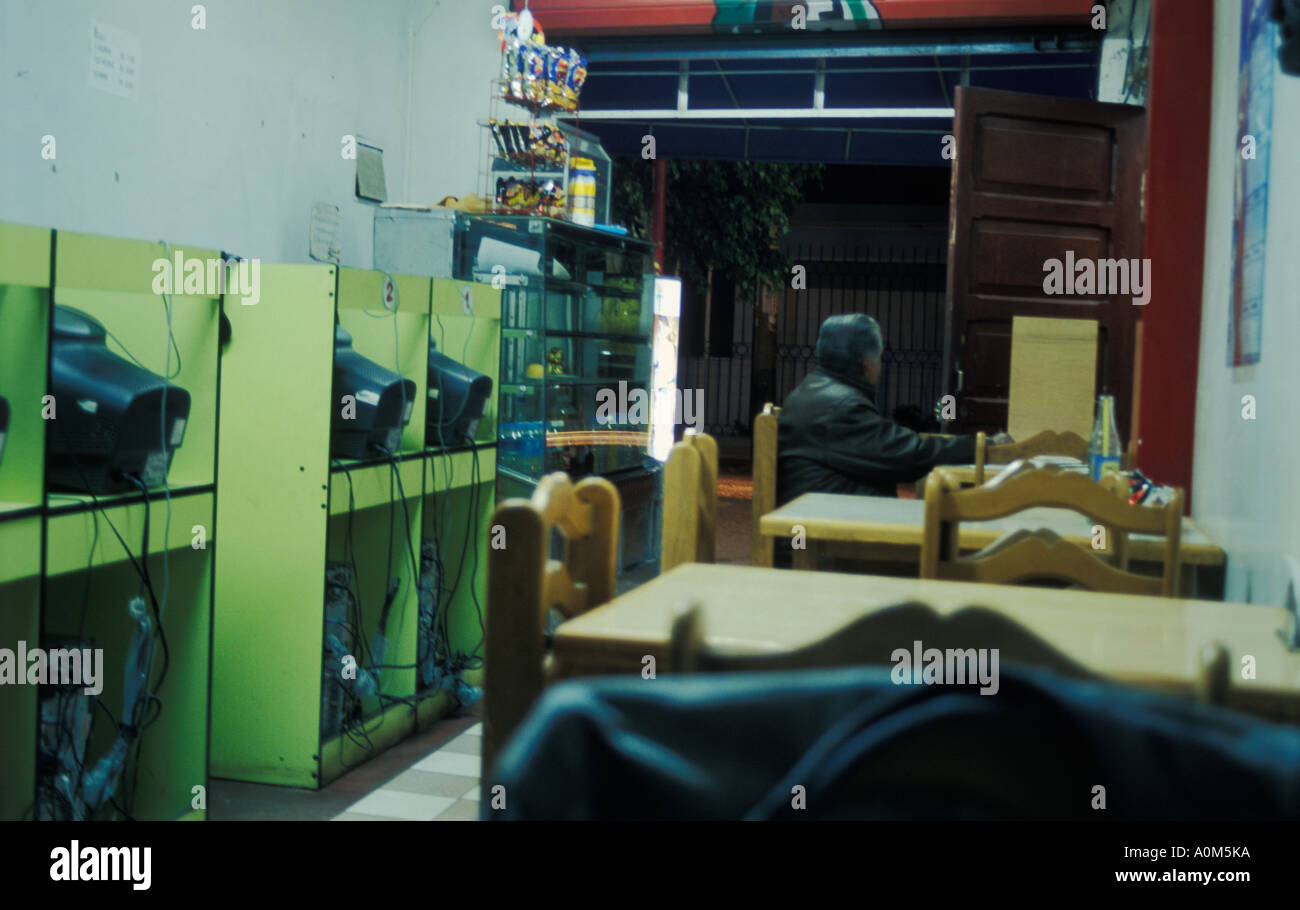 Internet cafe peru hi-res stock photography and images - Alamy