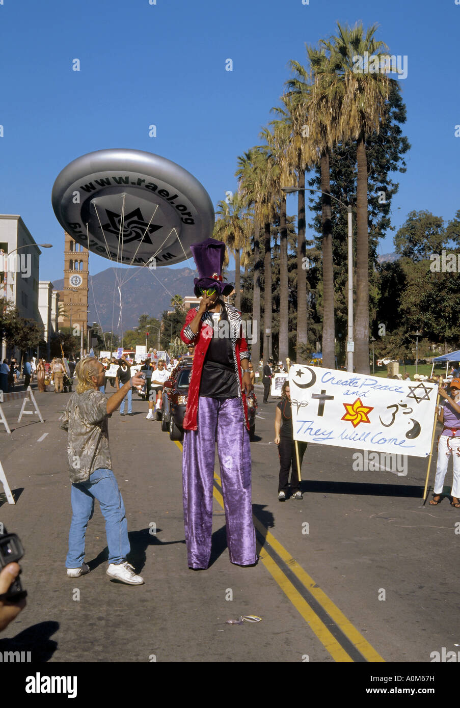 The Pasadena Doo Dah Parade takes place in the Old Pasadena historic ...