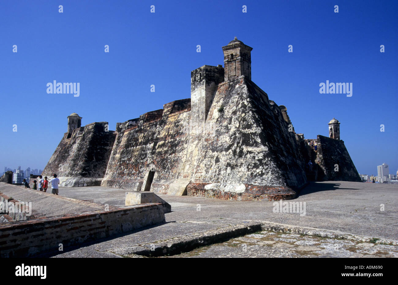 Castillo de san felipe de barajas hi-res stock photography and images ...