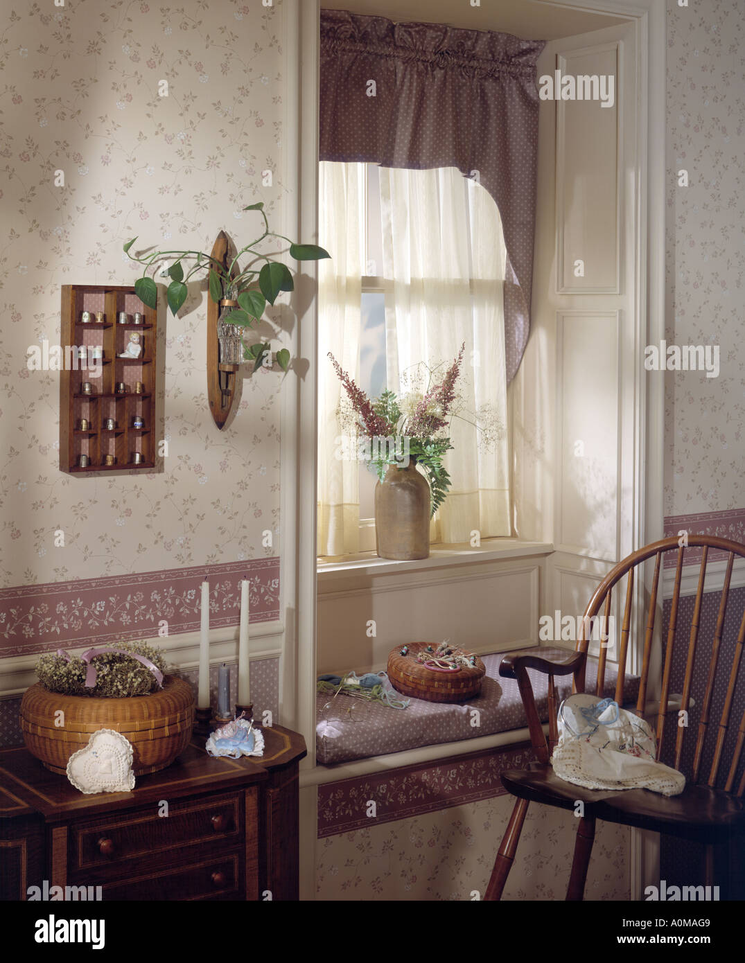 Window alcove hi-res stock photography and images - Alamy