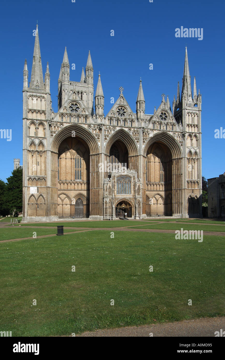 Peterborough cathedral facade architecture hi-res stock photography and ...
