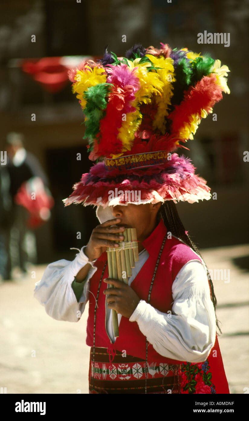 Peru Lake Titicaca Taquile Island Pan piper Stock Photo - Alamy