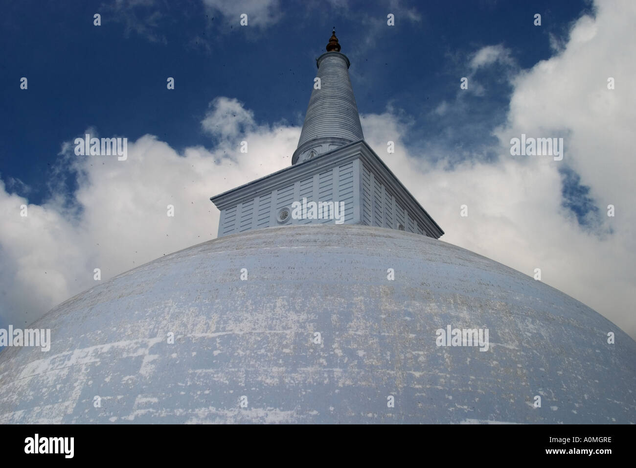 Ruvanvalisaya hi-res stock photography and images - Alamy