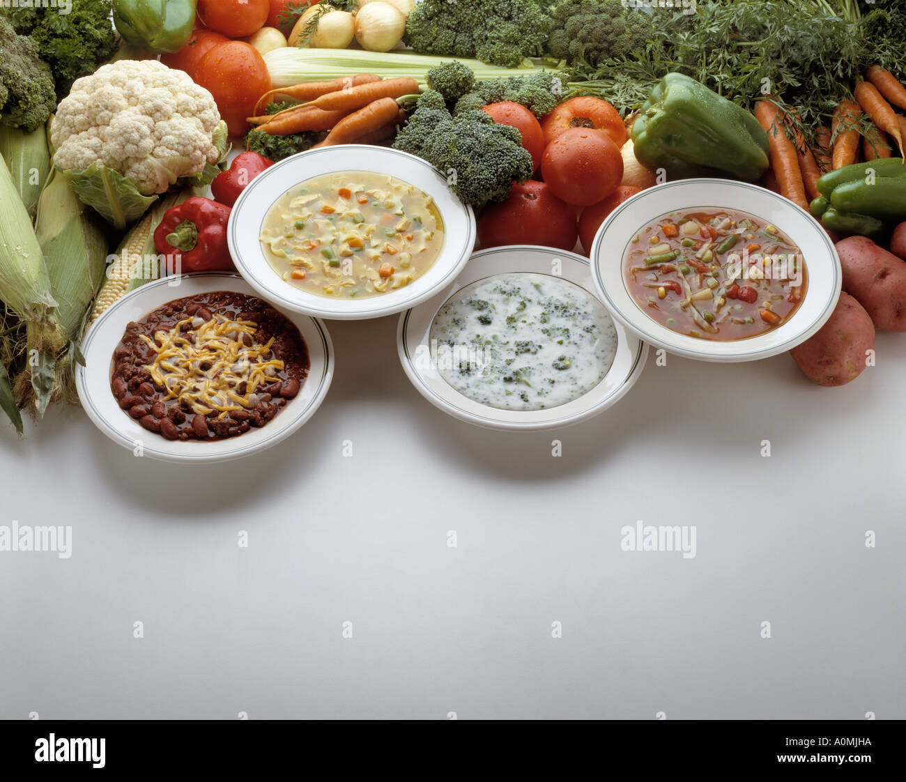 4 four bowl assorted soups chili vegetable broccolli chicken noodle ...