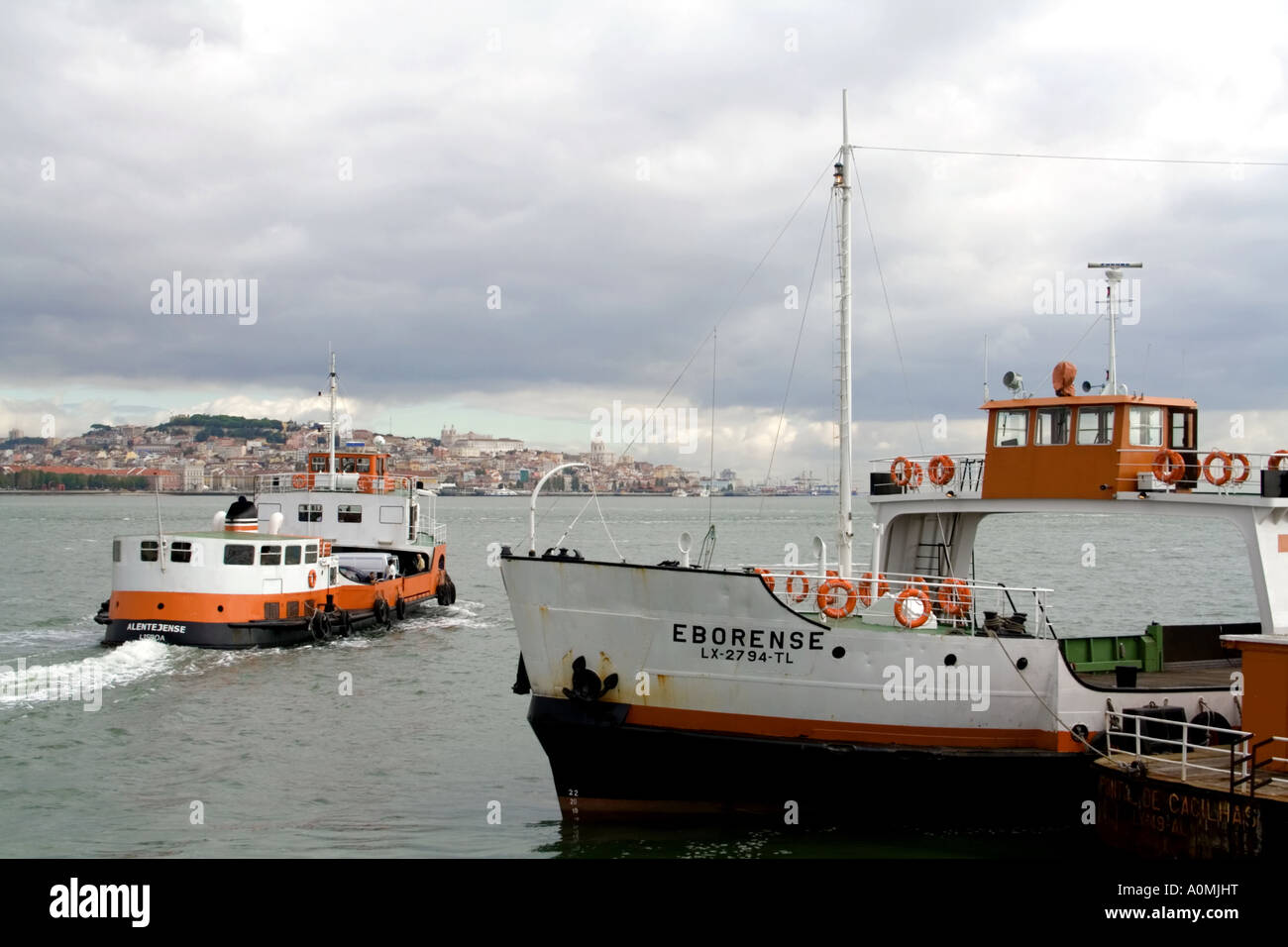 Cacilhas Lisbon Stock Photos & Cacilhas Lisbon Stock Images - Alamy
