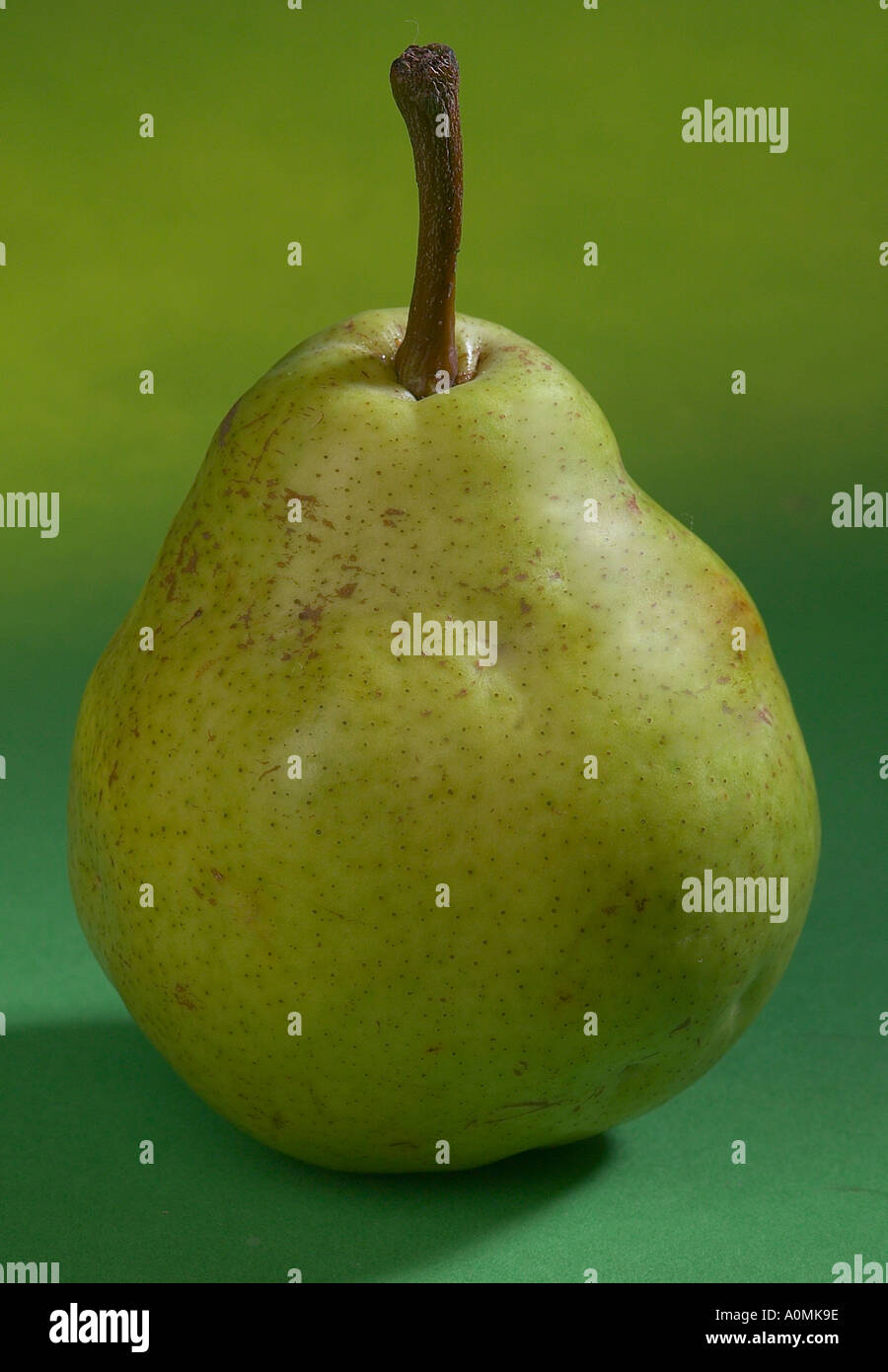 Oval shaped fruit hi-res stock photography and images - Alamy