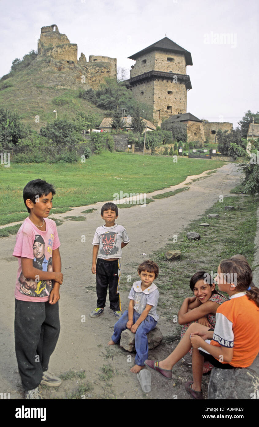 Rom people gypsy hi-res stock photography and images - Alamy