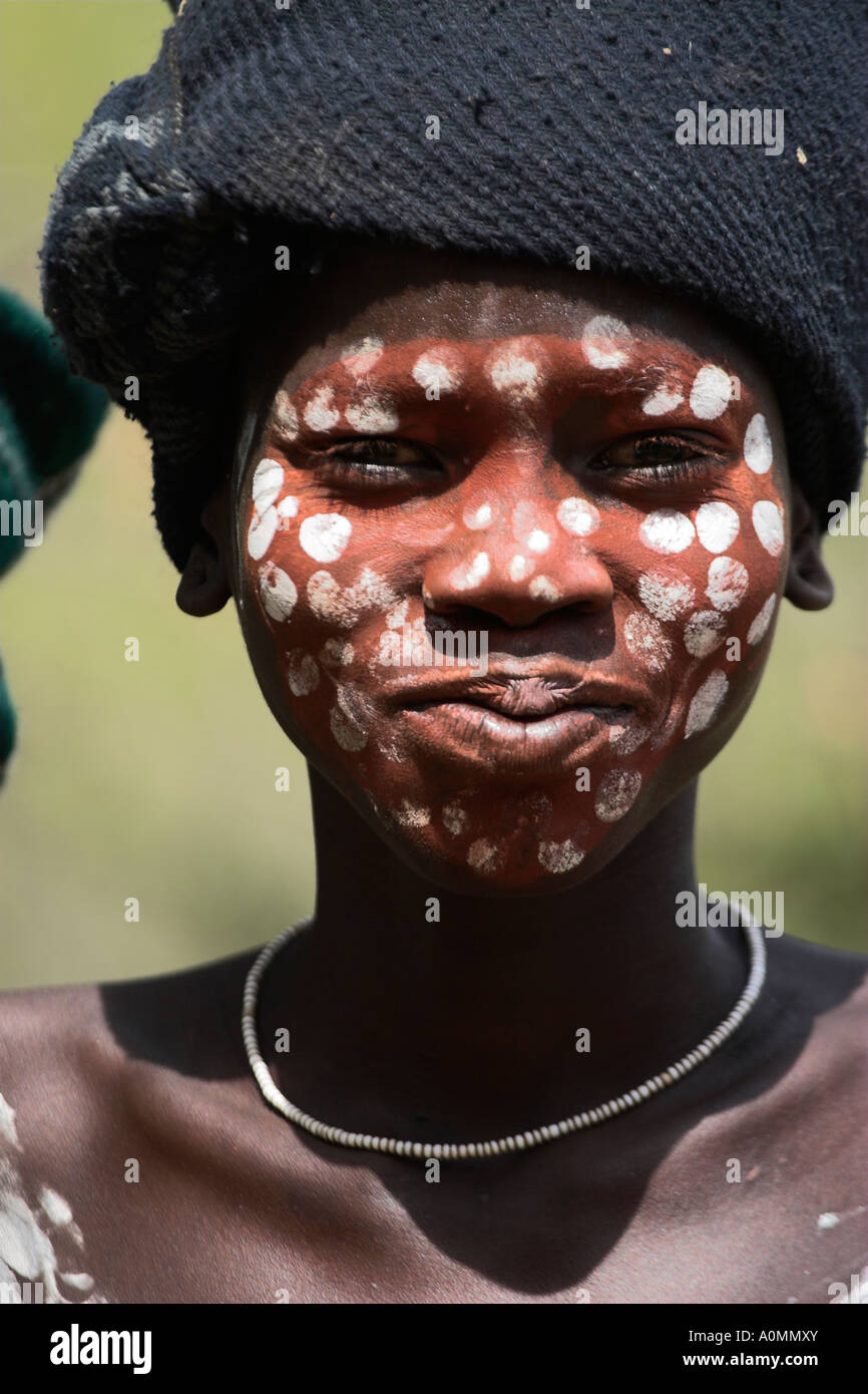 ETHIOPIA South Omo Valley Mursi boy with face painting Stock Photo - Alamy