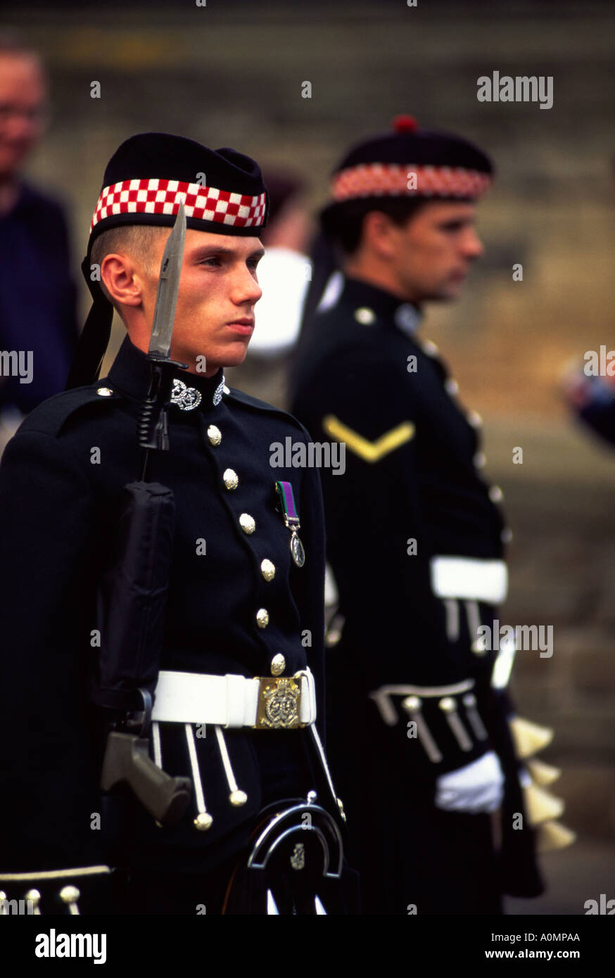 Scottish Guard on guard outside Edinburgh Castle Edinburgh Scotland UK ...