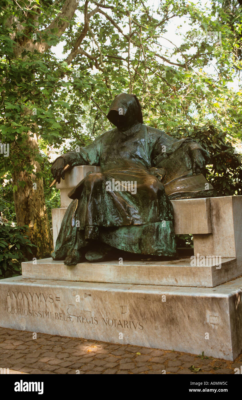 Anonymous statue hi-res stock photography and images - Alamy