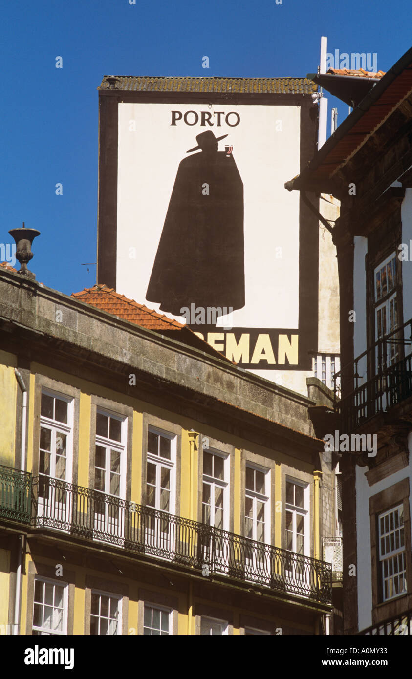 The sandeman sign hi-res stock photography and images - Alamy