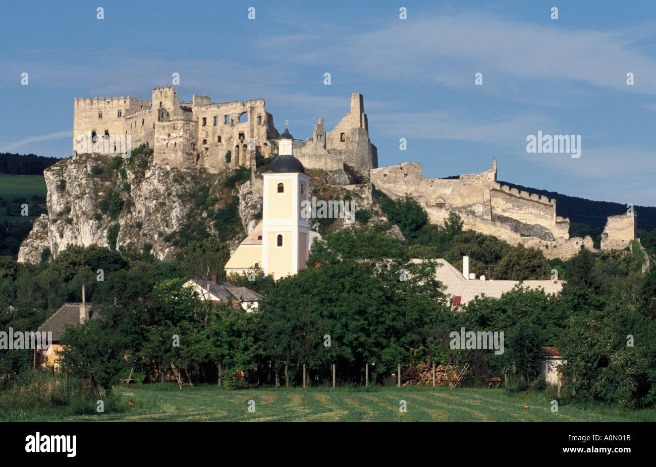 Ruin beckov hi-res stock photography and images - Alamy