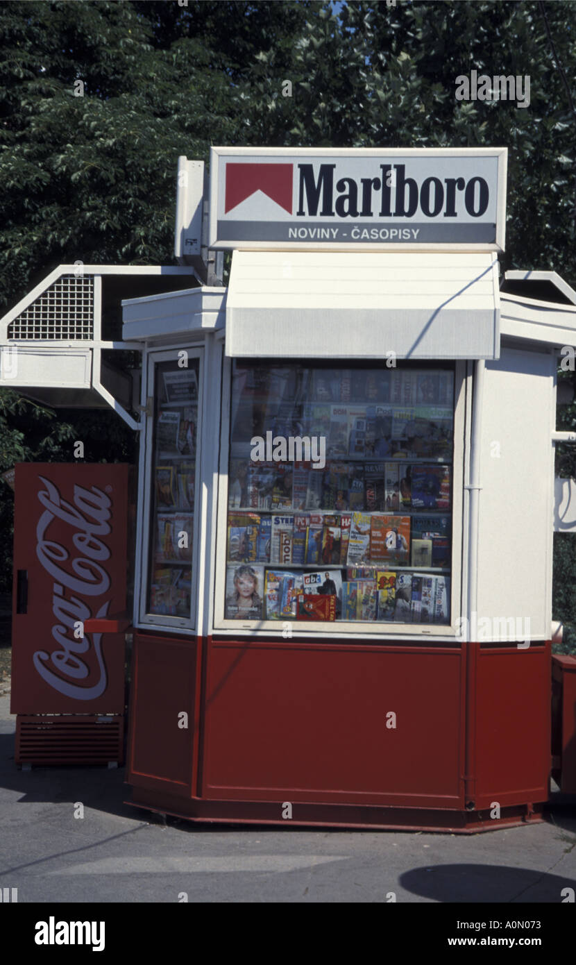 Cigarette kiosk hi-res stock photography and images - Alamy