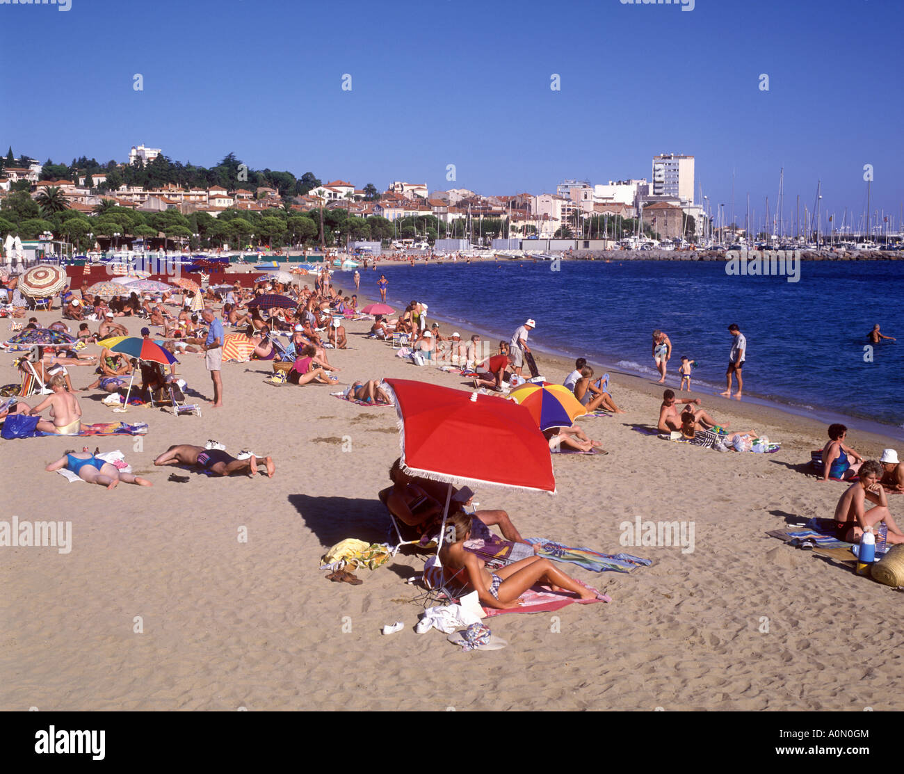 The beach at the Cote D'Azur resort of Ste Maxime Stock Photo - Alamy