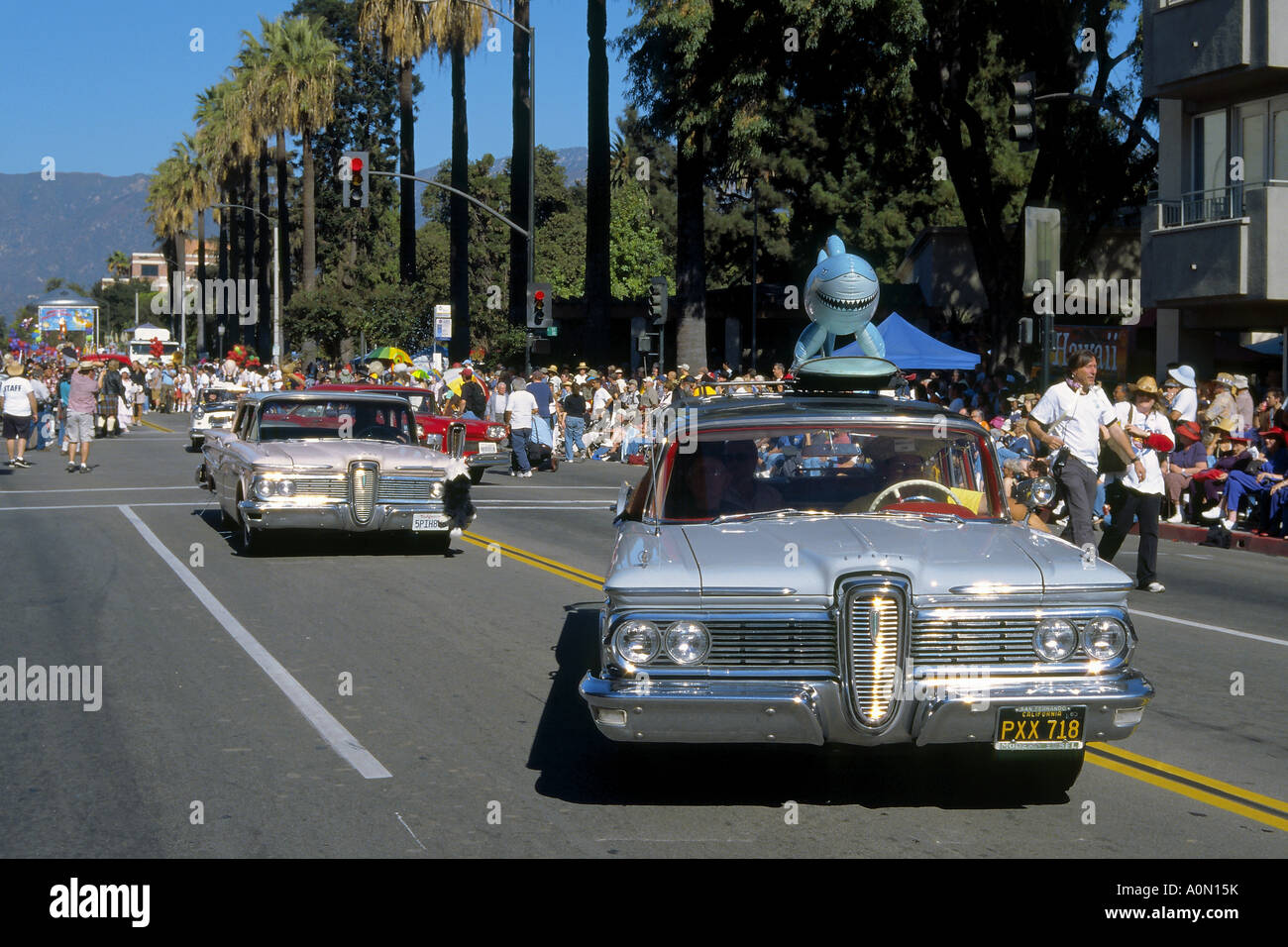 The Pasadena Doo Dah Parade takes place in the Old Pasadena historic ...