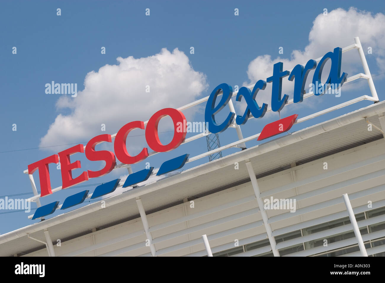 Tesco Metro London Stock Photos & Tesco Metro London Stock Images - Alamy