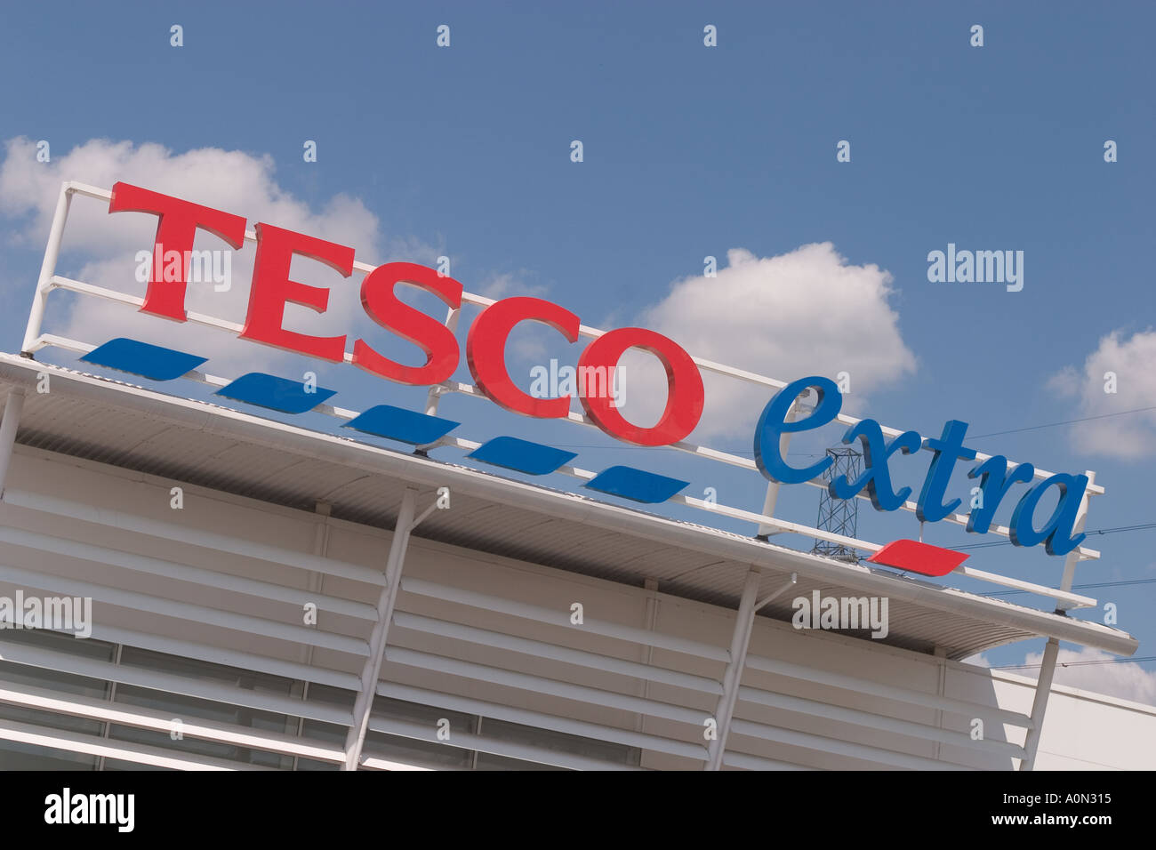 Tesco Extra Logo Stock Photos & Tesco Extra Logo Stock Images - Alamy