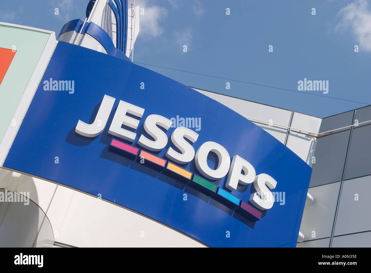 Jessops logo hi-res stock photography and images - Alamy