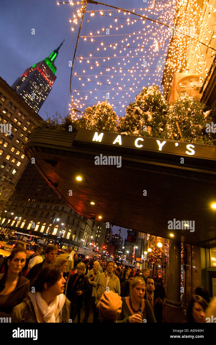 Midtown manhattan during christmas hi-res stock photography and images ...