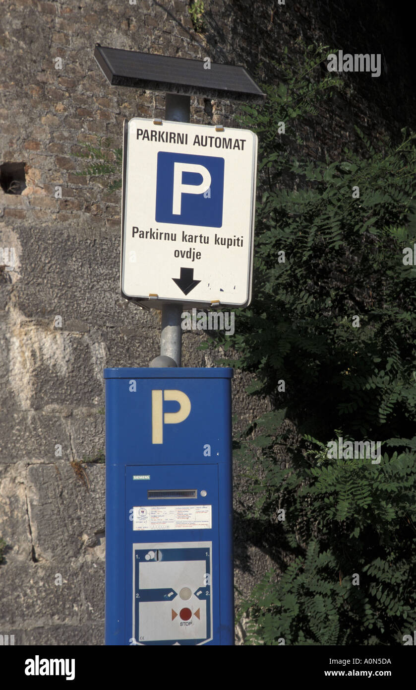 Automat car hi-res stock photography and images - Alamy