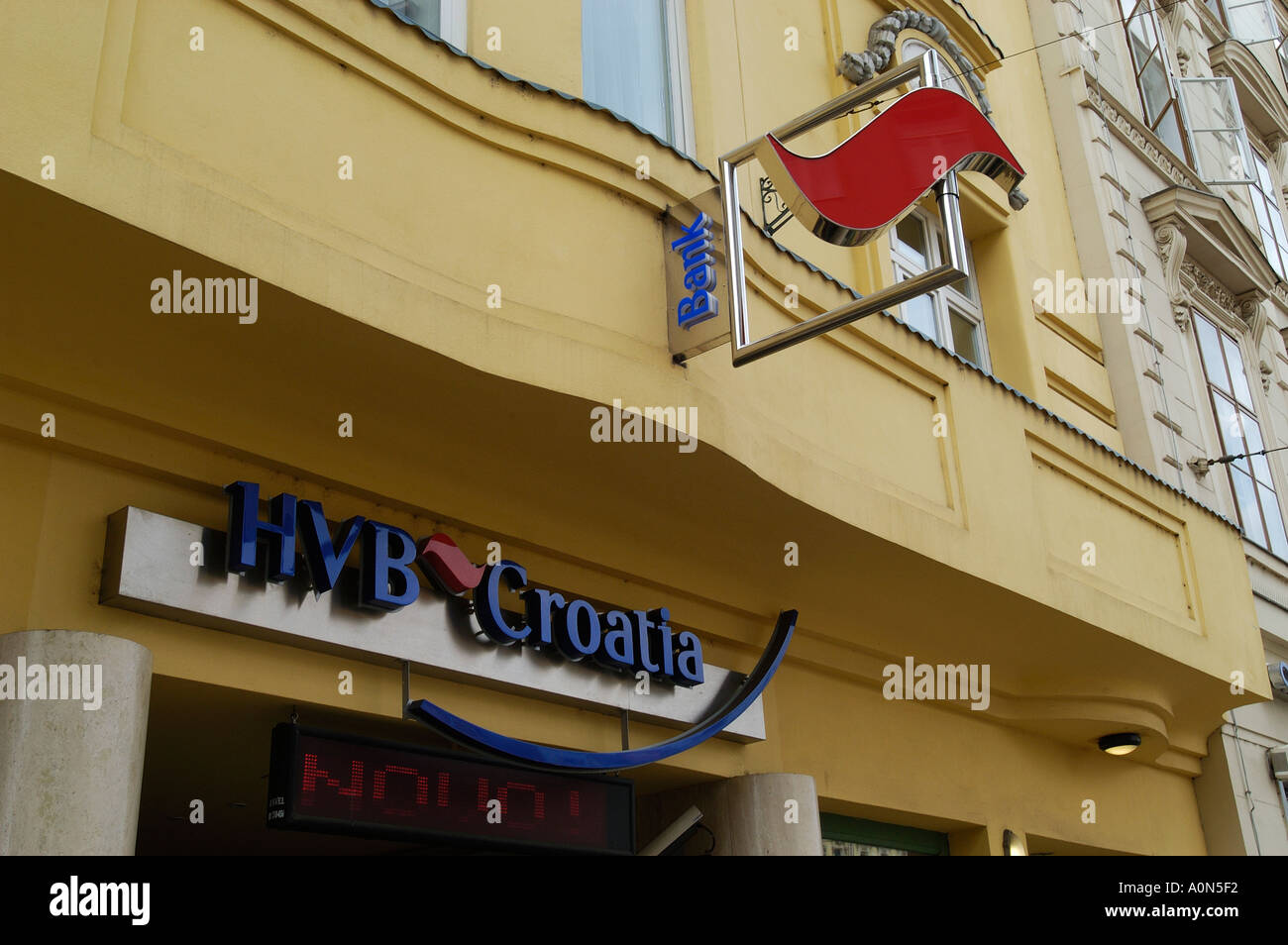 Hvb architecture hi-res stock photography and images - Alamy