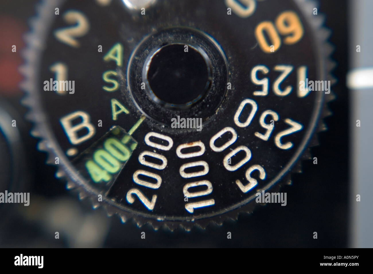 Close up of a shutter speed dial on a 35mm film camera Stock Photo - Alamy