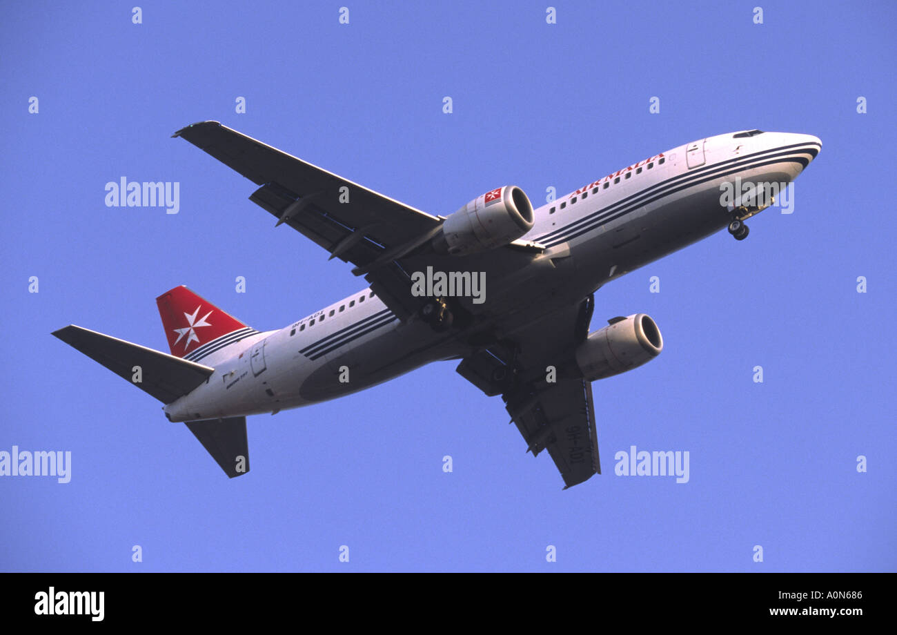 Boeing 737 Swissair Landing Approach Heathrow Airport Stock Photo - Alamy