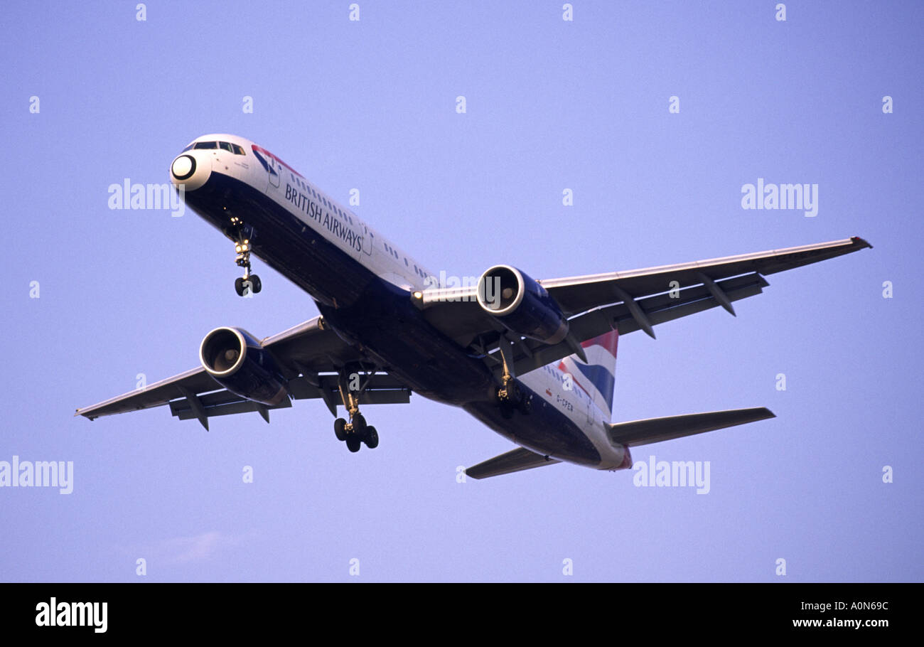 Boeing 757 British Airways Landing Approach Heathrow Airport Stock ...