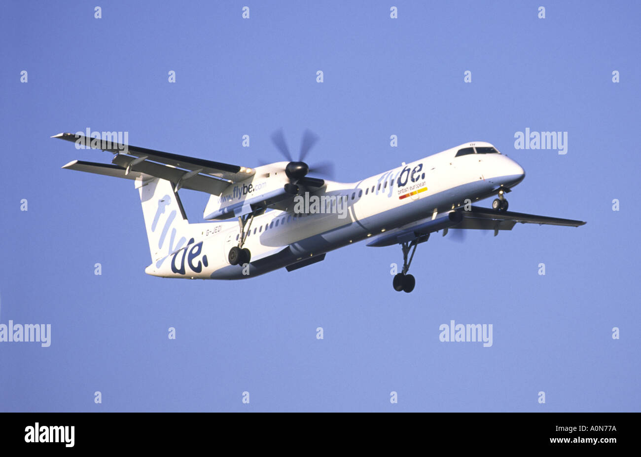 De Havilland Canada DHC Dash 8 FlyBe Landing Approach Birmingham Airport Stock Photo - Alamy