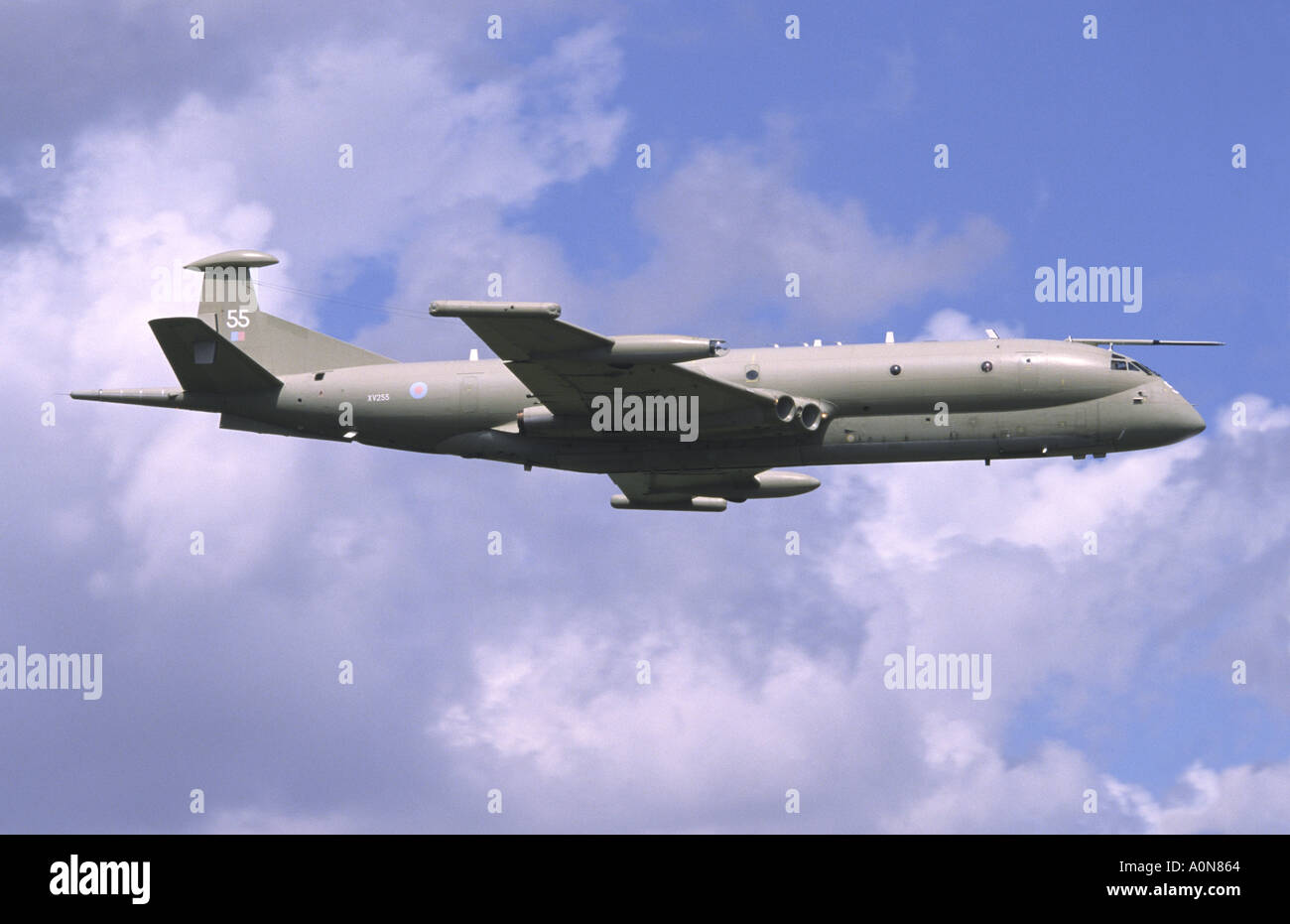 Raf hawker siddeley nimrod jet hi-res stock photography and images - Alamy