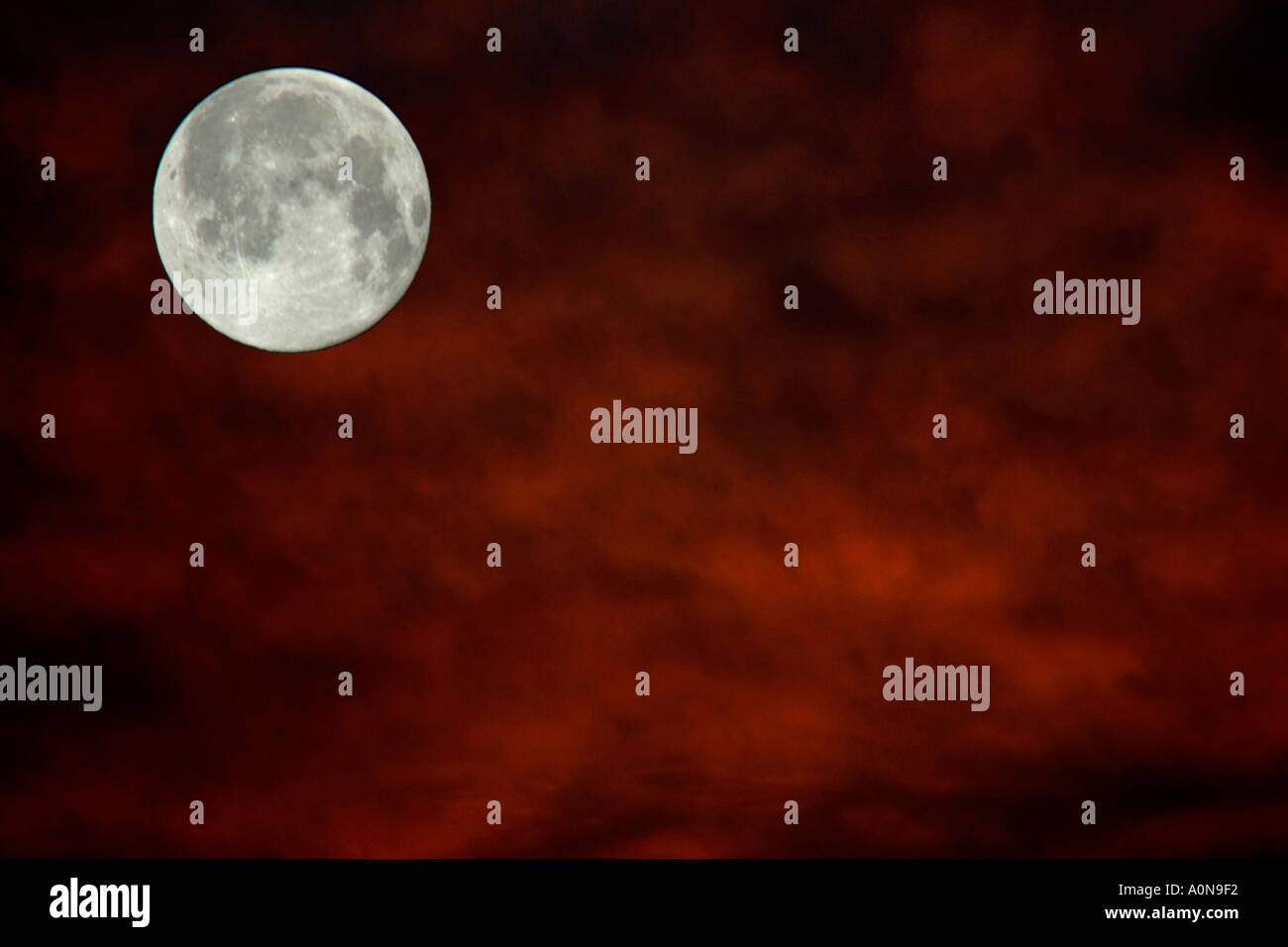 Red angry clouds hi-res stock photography and images - Alamy