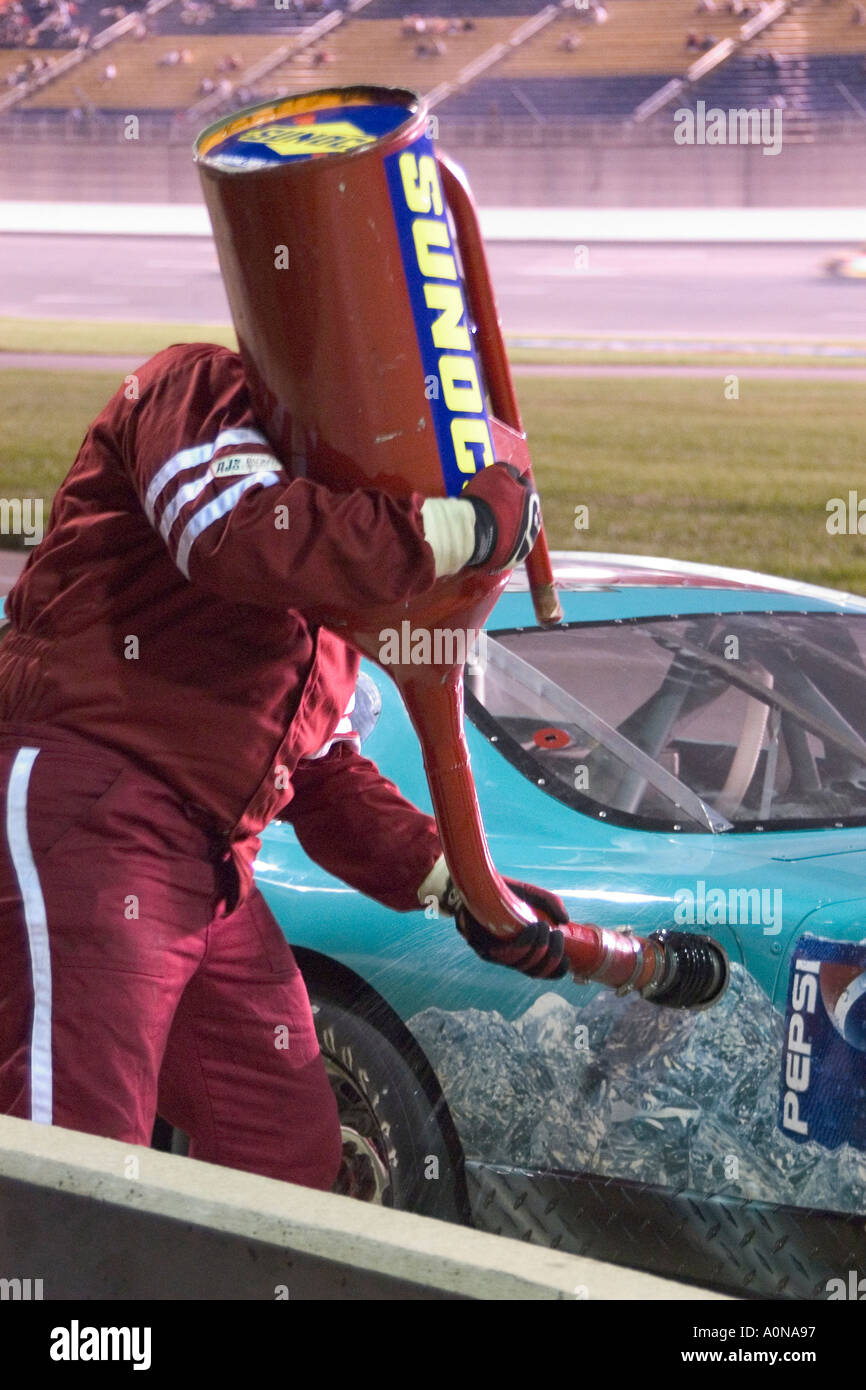 Nascar pit stop hi-res stock photography and images - Alamy