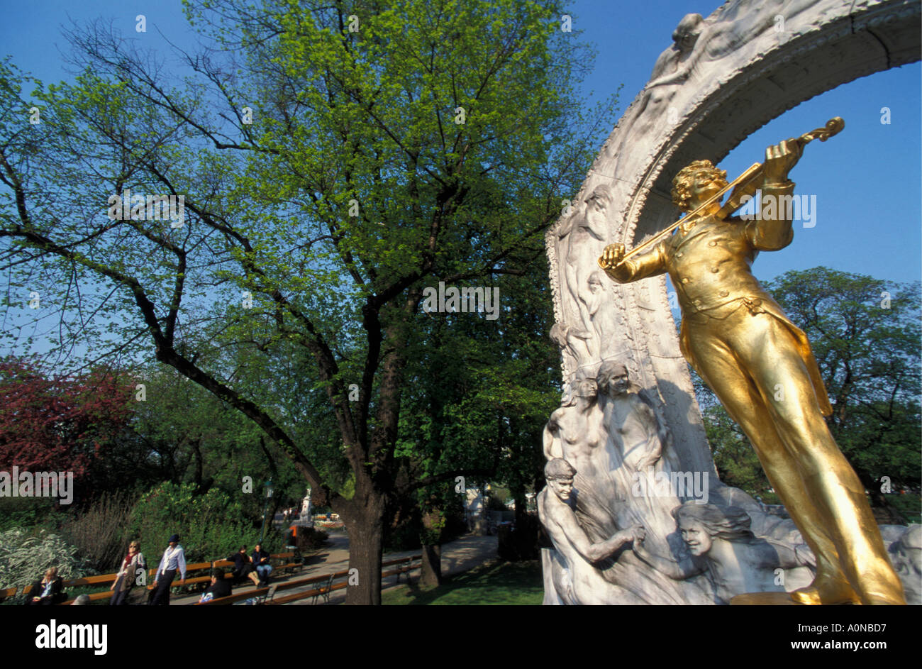 central park, statue of Johann Strauss Stock Photo - Alamy