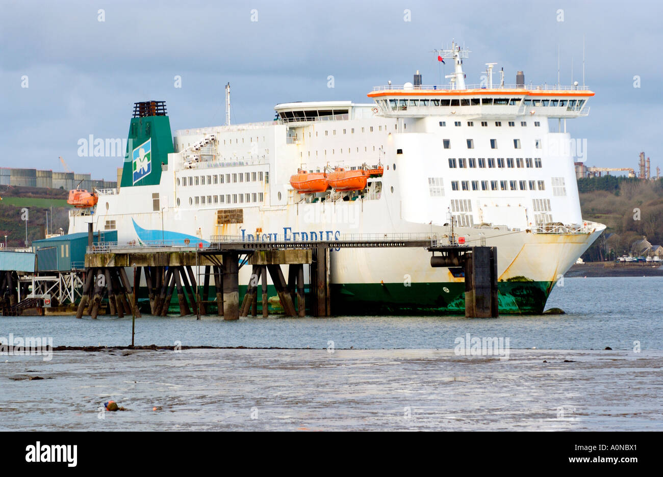 Pembroke Dock Ferry Stock Photos & Pembroke Dock Ferry Stock Images - Alamy